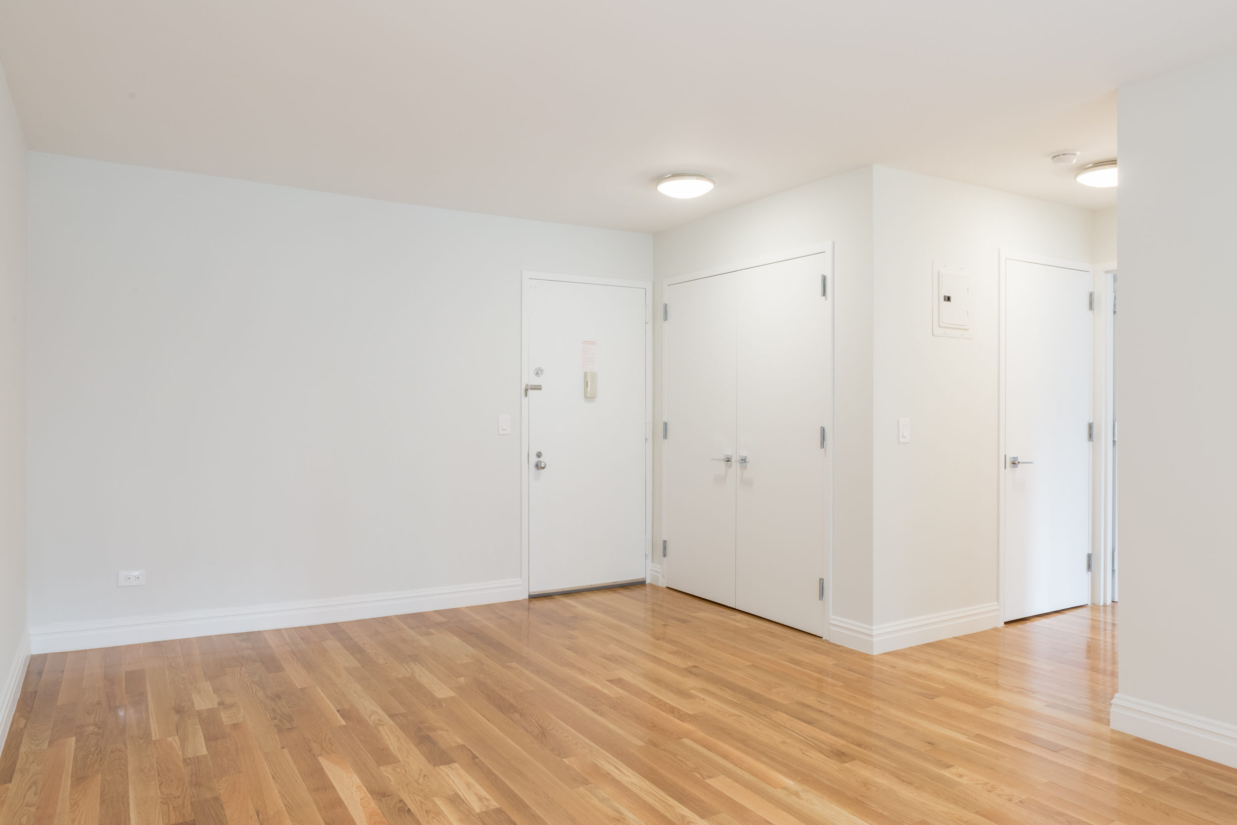 Stonehenge NYC | The Ritz Plaza