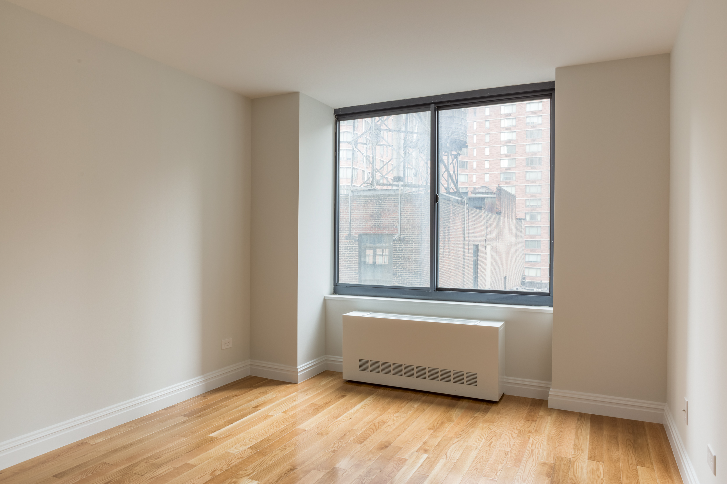 Stonehenge NYC | The Ritz Plaza