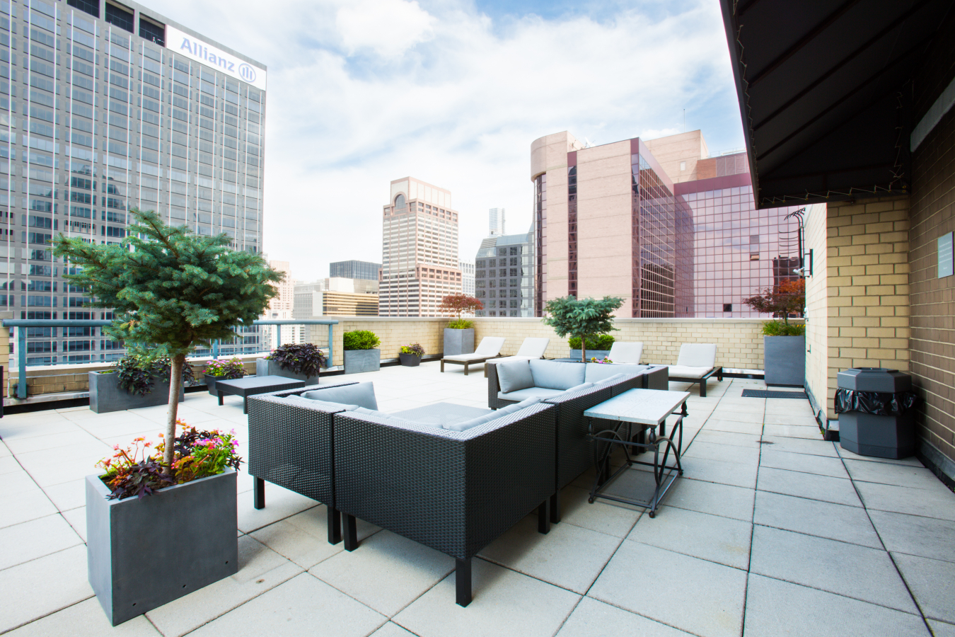 Stonehenge NYC | The Ritz Plaza